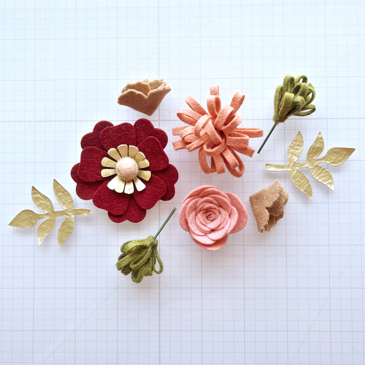 Mini Felt Flower Craft Kit | Crimson Blush – Heartgrooves Handmade